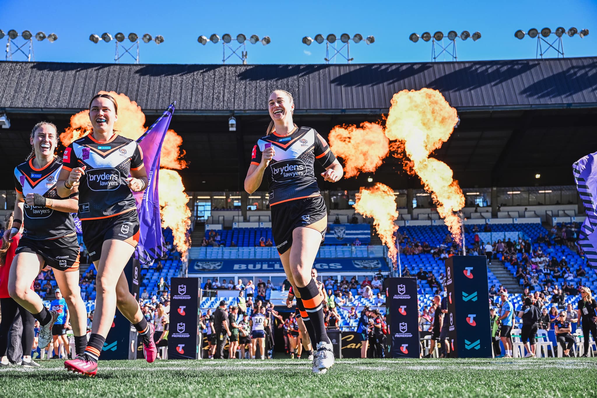 ‘Is this really what people want to watch?’: The NRLW and NRL gender ...