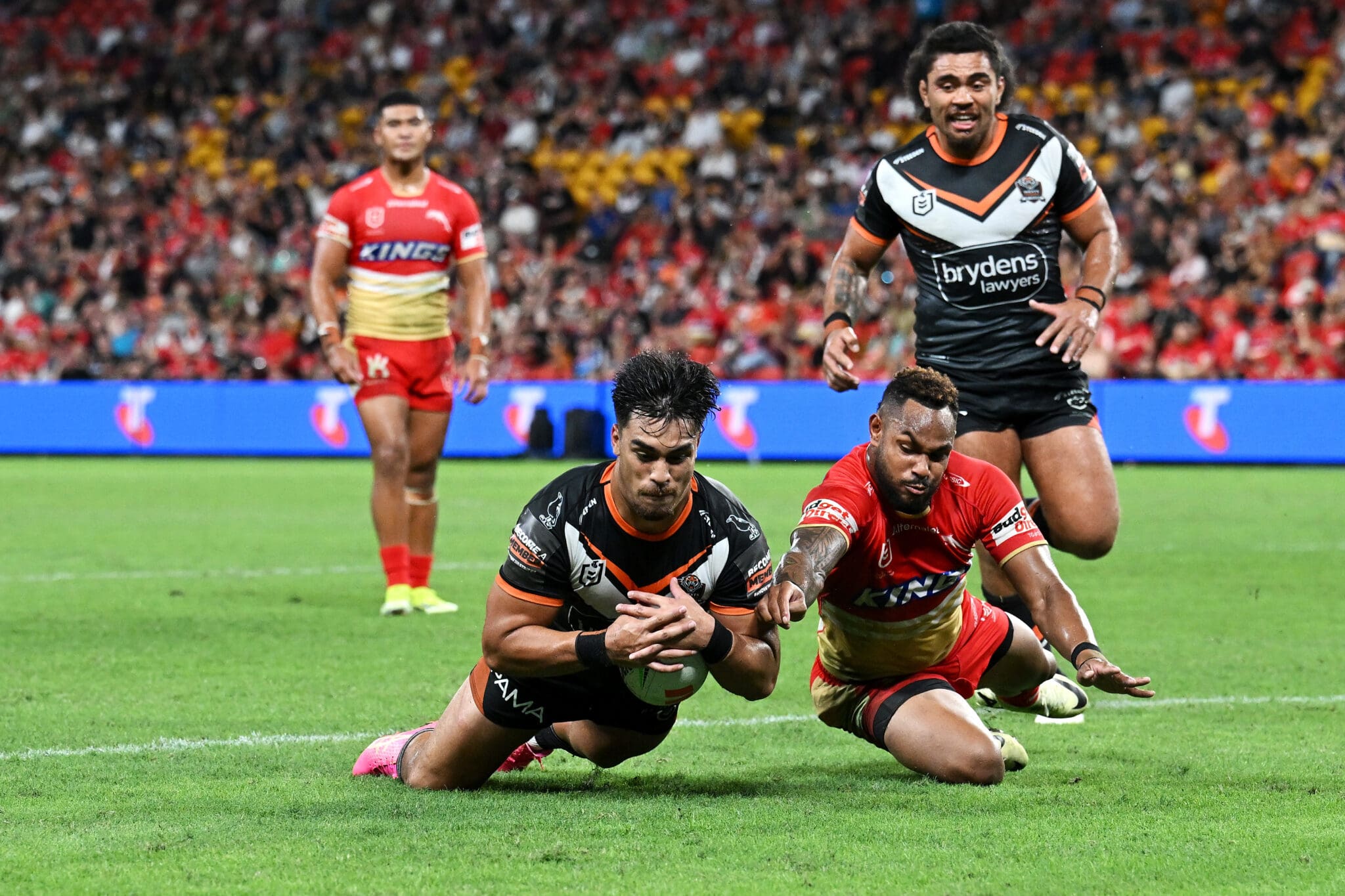"Very grateful": Faataape confirms Super League switch - NRL News ...