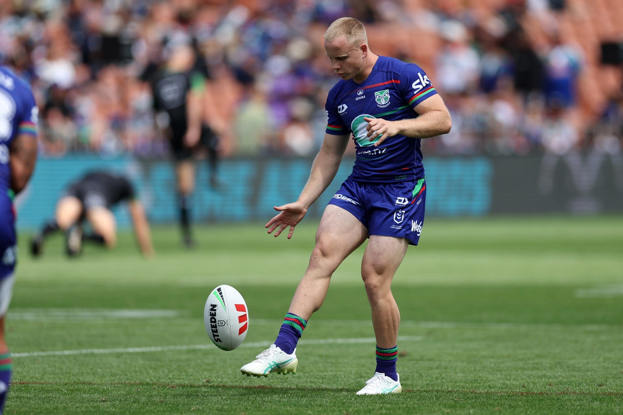 A rare Warriors headache: Who starts 2026 in the halves? - Zero Tackle